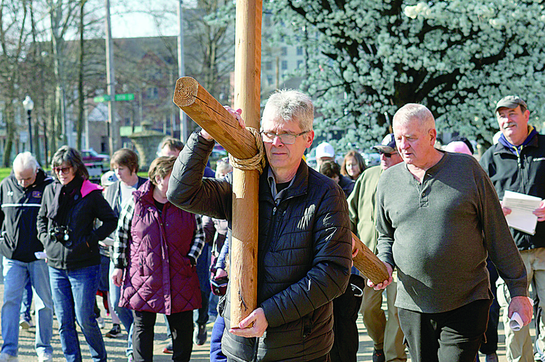Cross Walk Becoming Good Friday Tradition in Bellaire | News, Sports ...